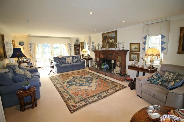Harmer Green Lane, Digswell, Welwyn AL6, 4 bedroom detached house for ...