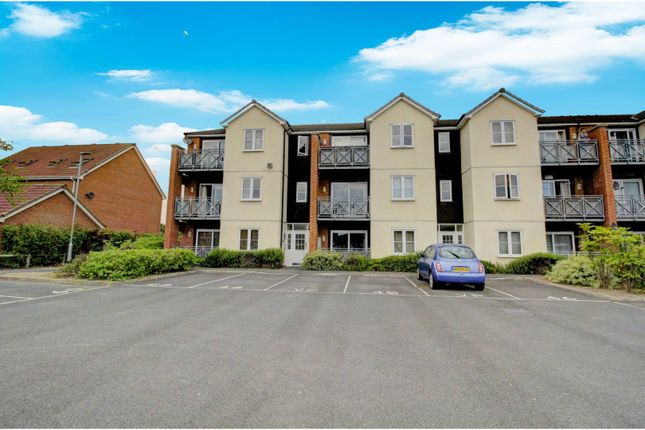 Flats for Sale in The Crescent, Middlesbrough TS5 - The Crescent ...