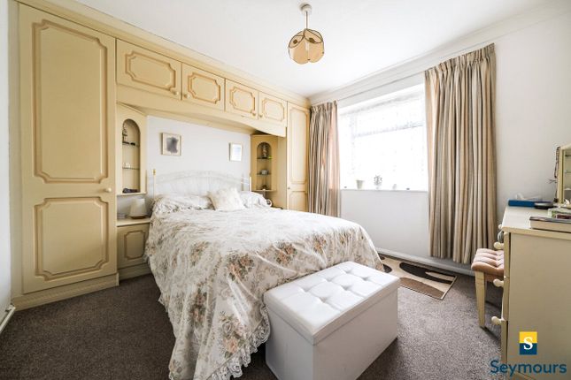 Fairlands, Guildford, Surrey GU3, 4 bedroom bungalow for sale ...