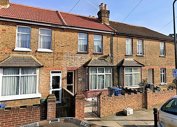 Houses for Sale in Gordon Road, Southall UB2 - Gordon Road, Southall ...