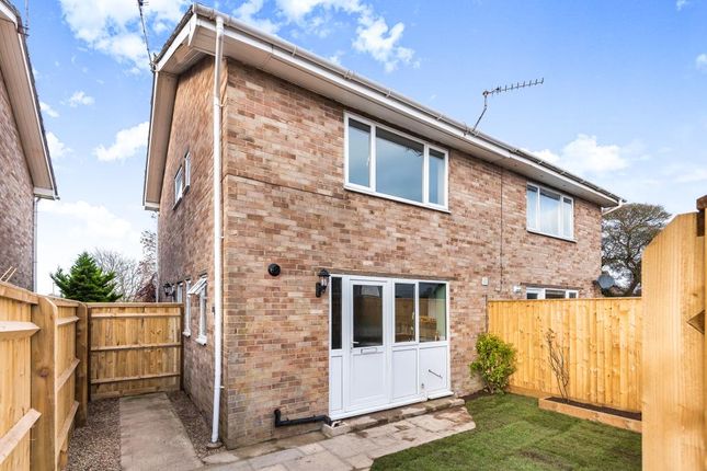 Witney Oxfordshire Ox28 3 Bedroom Semi Detached House For Sale