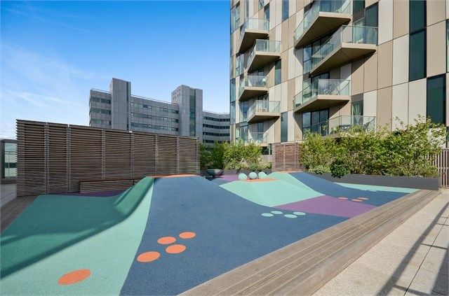 Pinnacle Apartments, Saffron Central Square, Croydon CR0, studio to ...