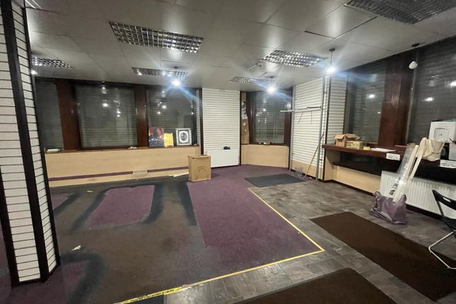 221 Albert Drive, Pollokshields, Glasgow G41, retail premises to let ...