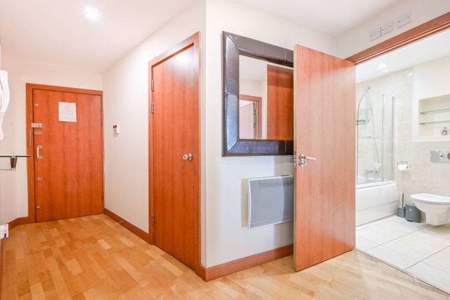 Block Wharf E14, Docklands, London,, 2 bedroom flat for sale - 70060912 ...