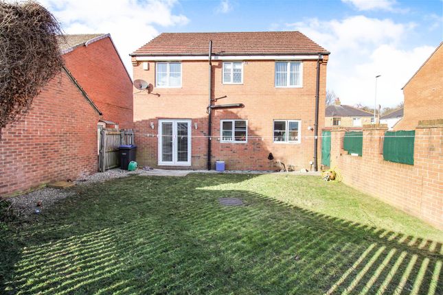 Reevy Road, Bradford BD6, 4 bedroom semi-detached house for sale ...