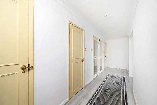 Quadrangle Tower, Cambridge Square, London W2, 1 bedroom flat for sale ...