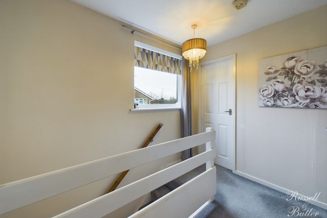 Fox Way, Buckingham MK18, 3 bedroom semi-detached house for sale ...