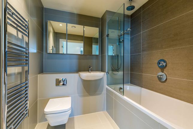 Lockington Road, Battersea, London SW84Be SW8, 2 bedroom flat for sale ...