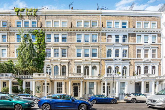 Queen's Gate Place, South Kensington, London SW7, 2 bedroom maisonette ...