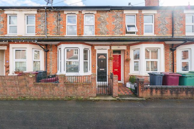 Kings Road Caversham Reading Rg4 3 Bedroom Terraced House For Sale