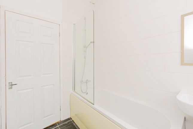 Thomson Road, Manchester M18, 2 bedroom terraced house for sale ...