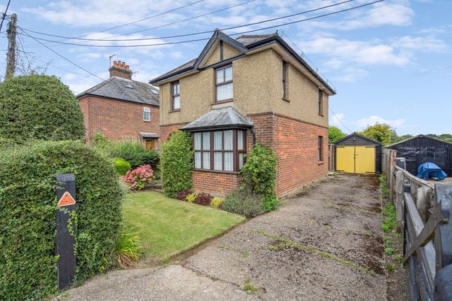 Main Road, Naphill, High Wycombe HP14, 3 bedroom detached house for ...