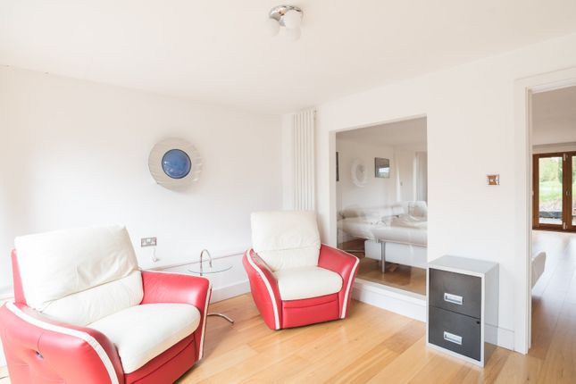 Starkey Castle Farm, Wouldham Road, Rochester, Kent ME1, 5 bedroom barn ...