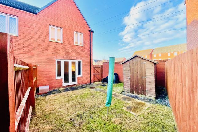 Stryd Bennett, Llanelli SA15, 2 bedroom semi-detached house for sale ...