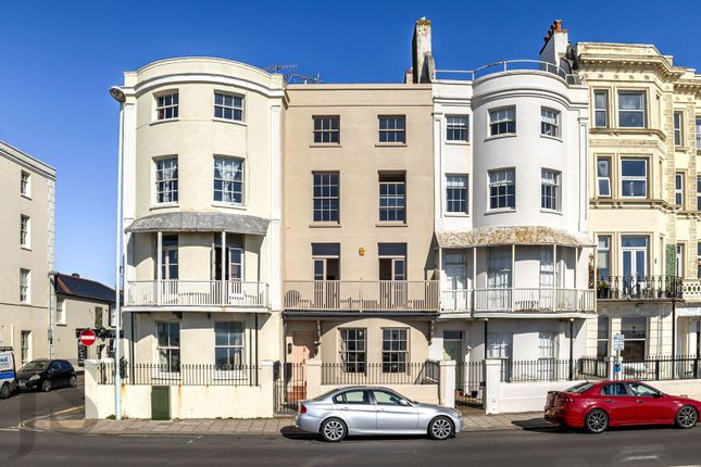 Houses for Sale in Worthing, West Sussex - Worthing, West Sussex Houses ...