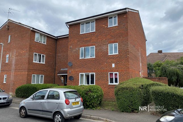 Ranyard Close, Chessington, Surrey. KT9, 1 bedroom flat for sale ...