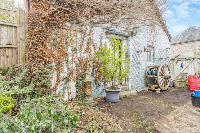 Twyn Square, Usk, Monmouthshire NP15, 4 bedroom end terrace house for ...