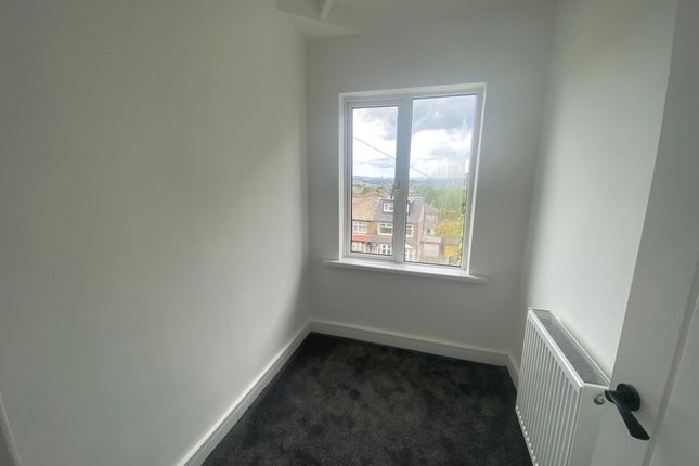 Southmere Drive Bradford West Yorkshire Bd7 3 Bedroom Semi Detached