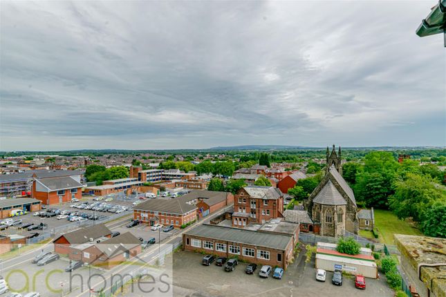 Mather Lane, Leigh WN7, 3 bedroom flat to rent - 61949800 | PrimeLocation