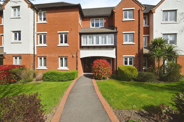 Ross Court, Curie Close, Rugby CV21, 2 bedroom flat for sale - 69855816 ...