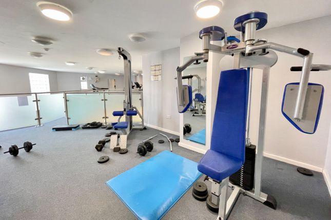 Quadrant Court, Jubilee Square, Reading RG1, 2 bedroom flat for sale ...