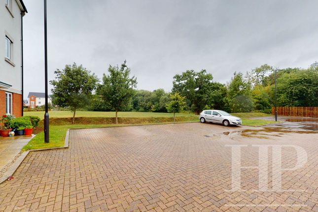 Somerley Drive, Crawley RH10, 2 bedroom maisonette to rent - 69624017 ...