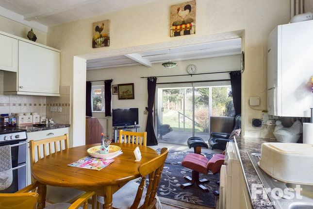 The Drive, Wraysbury, Berkshire TW19, 3 bedroom semi-detached house for ...