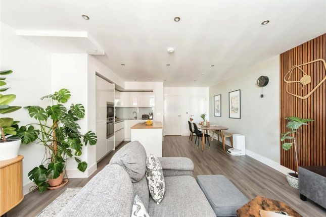 Butleigh House, Healum Avenue, Southall UB2, 2 bedroom flat for sale ...