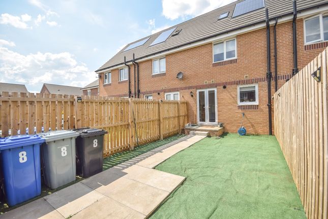 Cardean Place, Larkhall ML9, 3 bedroom terraced house for sale ...