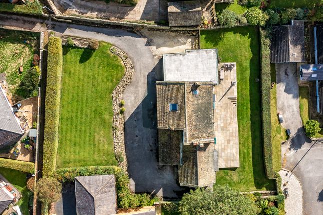 Larkfield Road, Rawdon, Leeds, West Yorkshire LS19, 4 bedroom detached ...