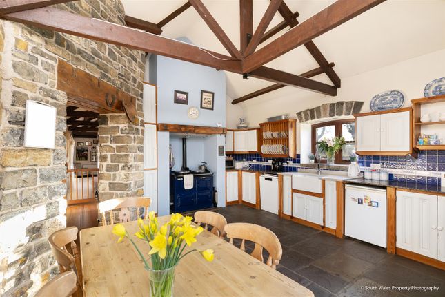 Cwm Ciddy Lane, Barry, Vale Of Glamorgan CF62, 5 bedroom barn ...