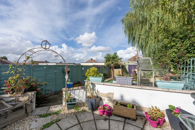 Worthing Road Patchway Bristol Bs34 3 Bedroom End Terrace House For
