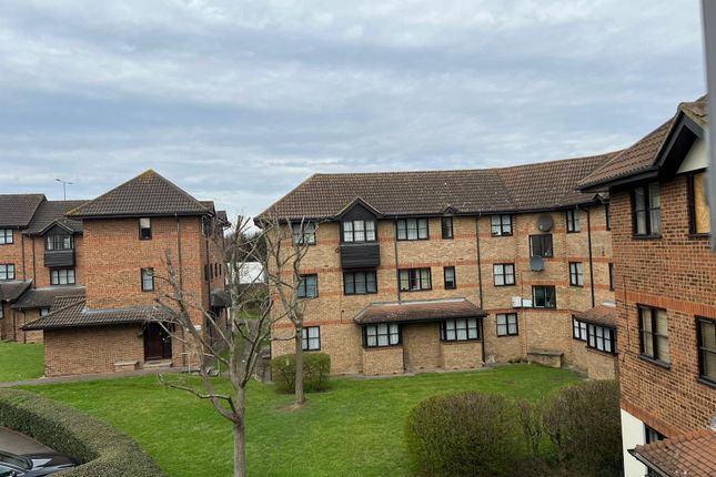 Denny Court, Bow Arrow Lane, Dartford, Kent DA2, 2 bedroom flat to rent ...