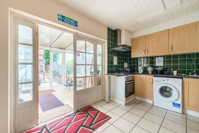 8 Bed Semi Detached House For Sale In Heathside Whitton Hounslow Tw4