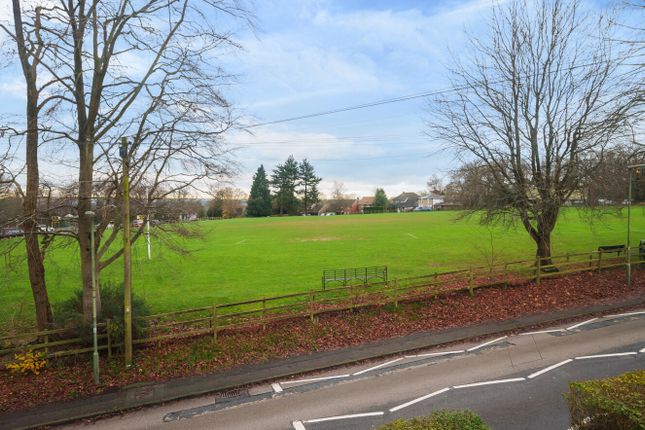 Upper Hale Road, Farnham, Surrey GU9, 3 bedroom semi-detached house for ...