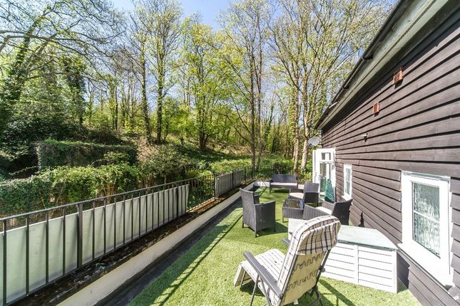 Upnor Road, Lower Upnor, Kent ME2, 4 bedroom semi-detached house for ...