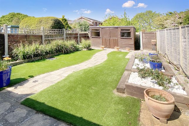 Beaumont Park, Littlehampton BN17, 4 bedroom semi-detached house for ...