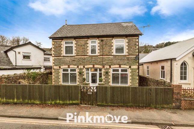 4 Bedroom Houses to Buy in Pontypool - Primelocation