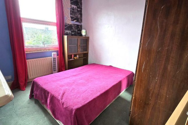 Reginald Street, High Town, Luton, Bedfordshire LU2, 3 bedroom terraced ...