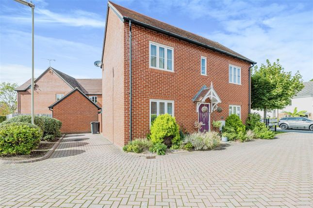 Bluebell Court, Whiteley, Hampshire PO15, 3 bedroom detached house for ...