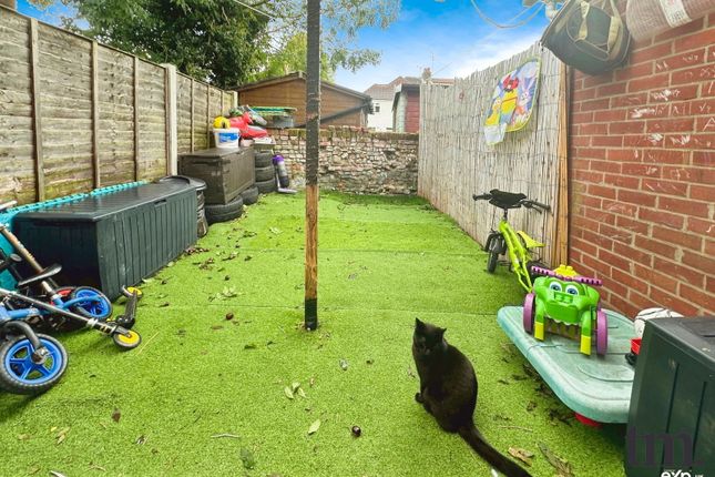 Brook Street, Colchester CO1, 2 bedroom terraced house for sale ...