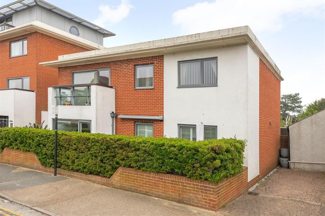 Graystone Road, Tankerton, Whitstable CT5, 2 bedroom flat for sale ...