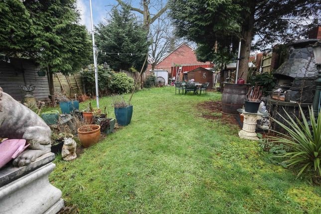 Beeches Road Great Barr Birmingham B42 4 Bedroom Detached Bungalow