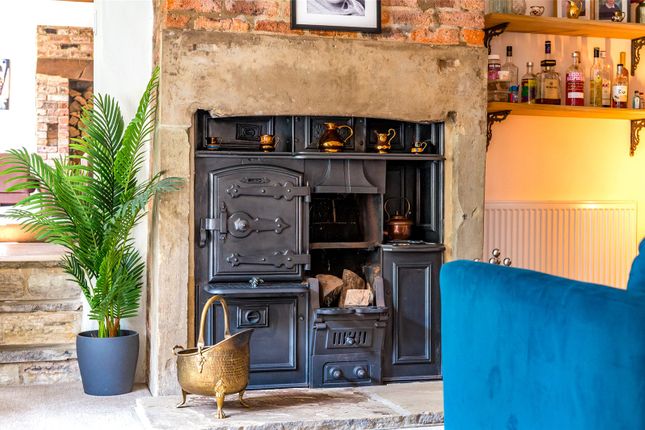 Nook End Cottage, Brandy Carr Road, Kirkhamgate, Wakefield, West ...