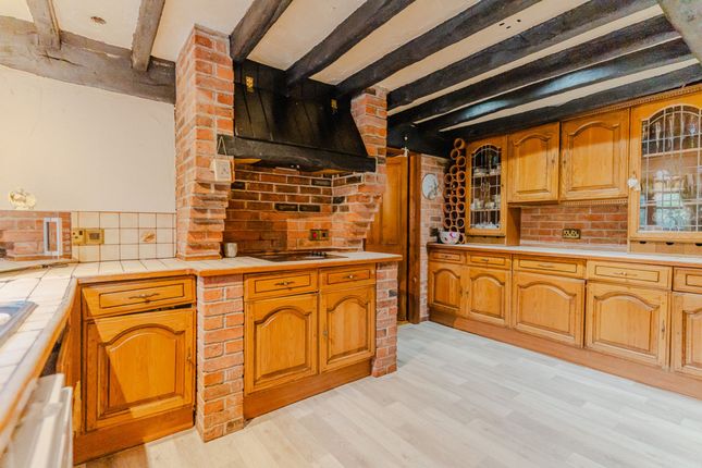 Barn Close, Castle Donington DE74, 5 bedroom barn conversion for sale ...
