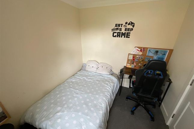 Chapman Fields, Cliffsend, Ramsgate, Kent CT12, 4 bedroom detached ...