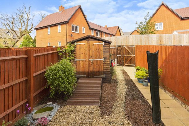 Brook Dene, Buckingham MK18, 2 bedroom terraced house for sale ...