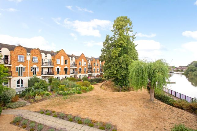 Homes for Sale in Isleworth - Buy Property in Isleworth - Primelocation