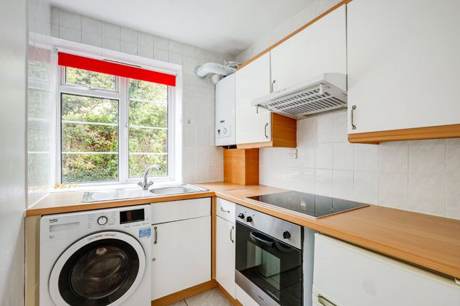 Shoot Up Hill, West Hampstead, London NW2, 1 bedroom flat for sale ...