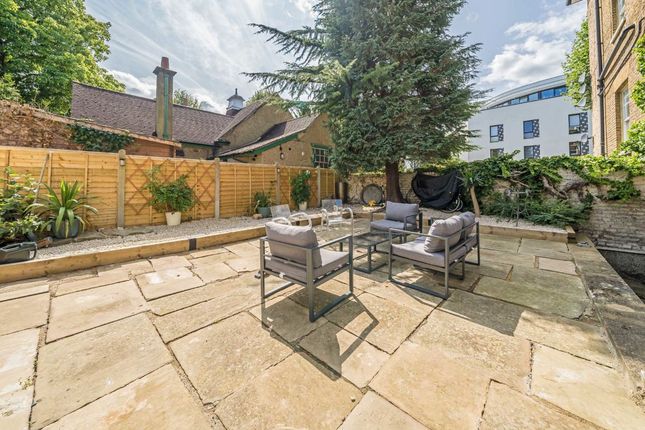 Berrylands Road, Berrylands, Surbiton KT5, 2 bedroom flat for sale ...